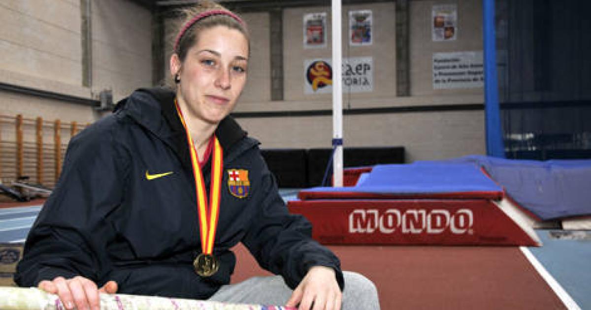 ATLETISMO: Carla Franch iguala el récord de Castilla y León de pértiga