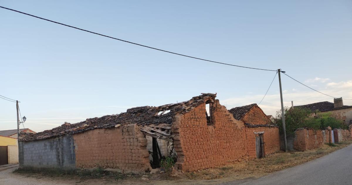 El Burgo elaborará un catálogo de edificios en estado de ruina