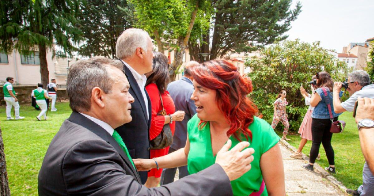 FIESTAS DE SAN JUAN 2023: Benito Serrano: «Exprimid al máximo las fiestas»