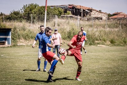Aniversario del Abejar CF: fotos del partido entre sus 'viejas glorias'