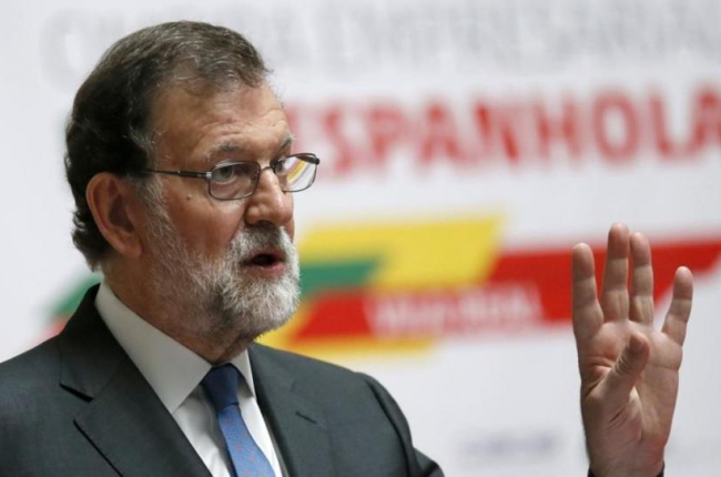 Rajoy celebra que Sánchez haya ratificado su apoyo a la "unidad nacional"