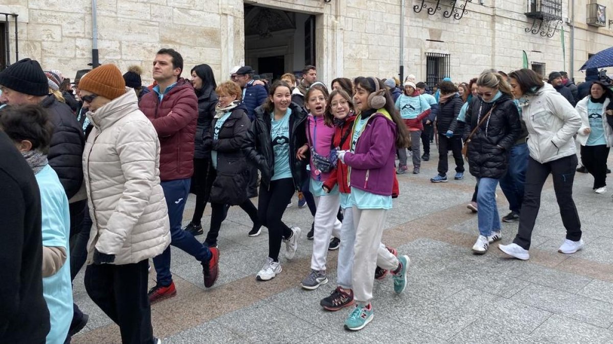 Marcha contra el cáncer en El Burgo de Osma, las fotos de los más de ...