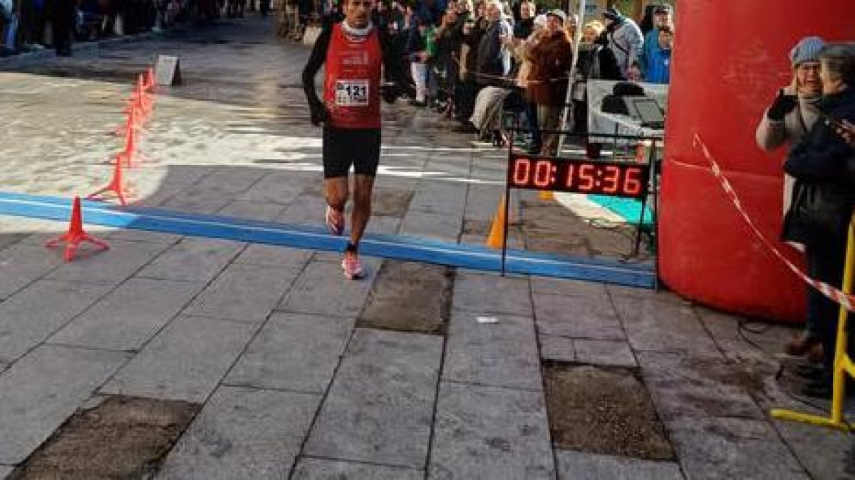 David Rodríguez Rújula y Ana García se coronan en San Esteban de Gormaz