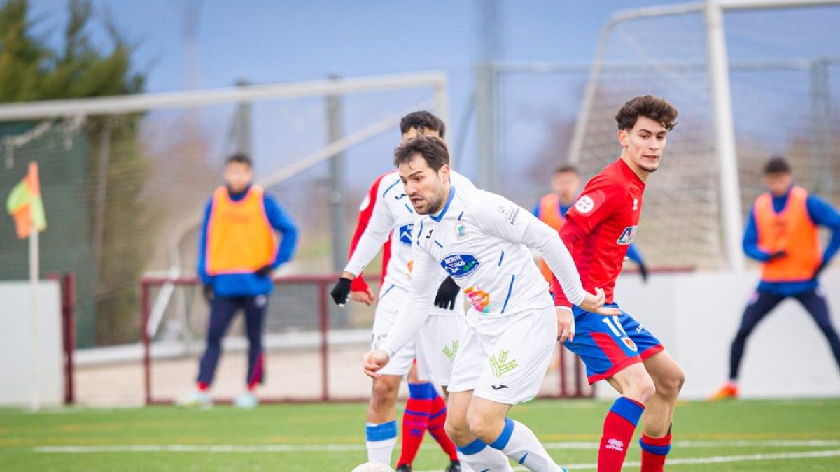 Almazán y Numancia B quieren volver a la senda del triunfo