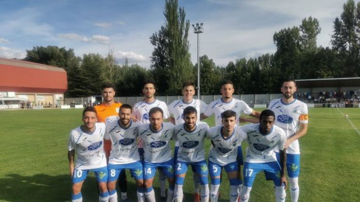 El Almazán luchará por el ascenso a Segunda RFEF con nueve jugadores ...