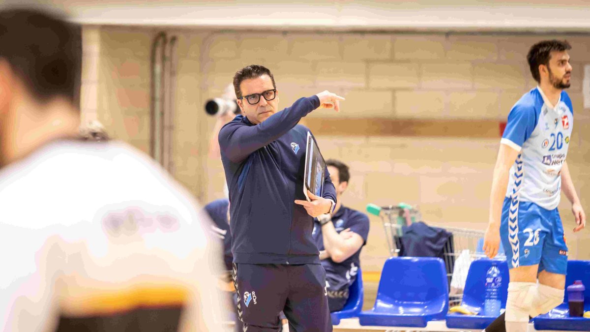 A Toribio le falta un central para completar la rotación inicial del ...