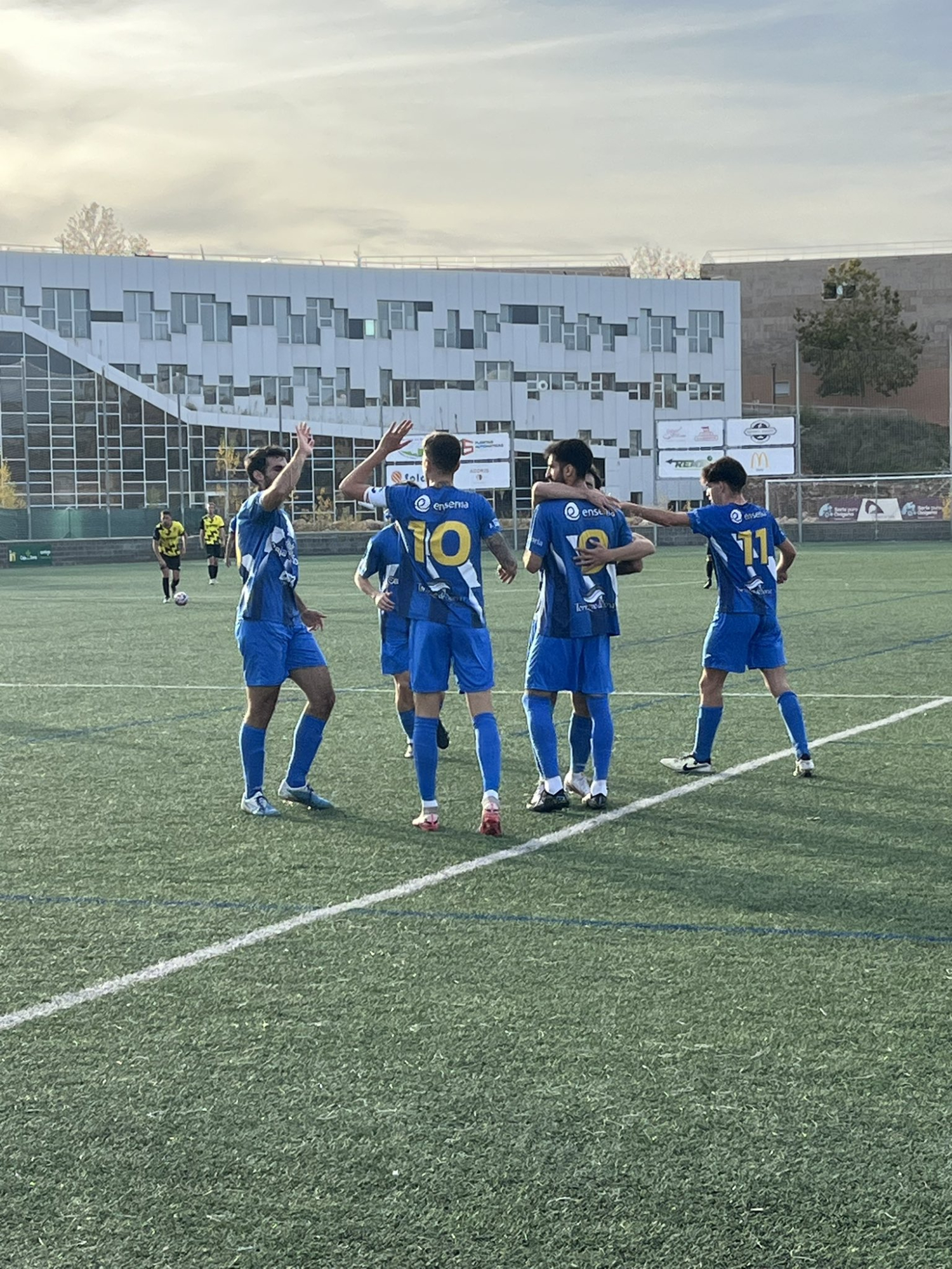 Fútbol: El Calasanz visita este sábado Villamuriel con la vista puesta ...